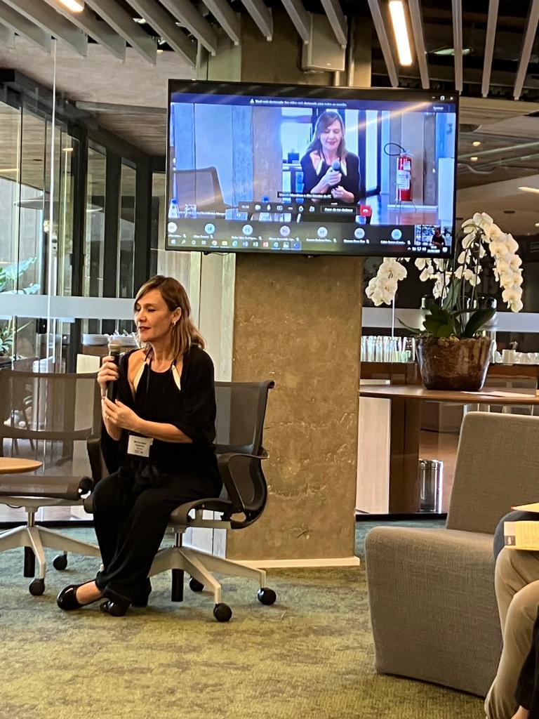 Atento Brasil implanta serviço de atendimento a pessoas surdas e ...